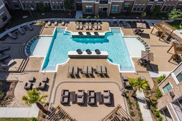 Photo Gallery - Beacon at Buffalo Pointe