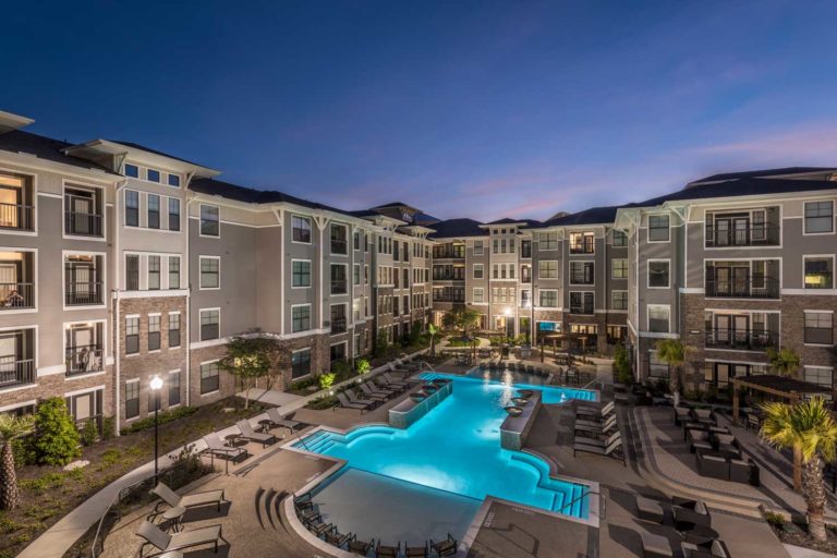 View Photos of Beacon at Buffalo Pointe Apartments, Houston
